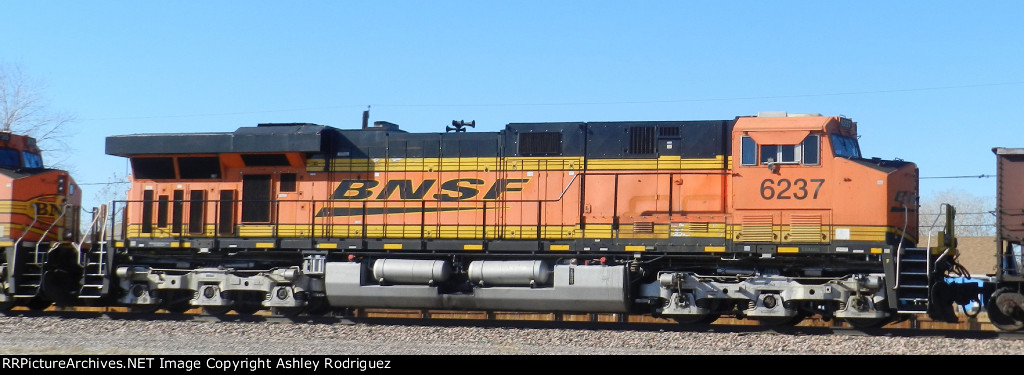 BNSF 6237